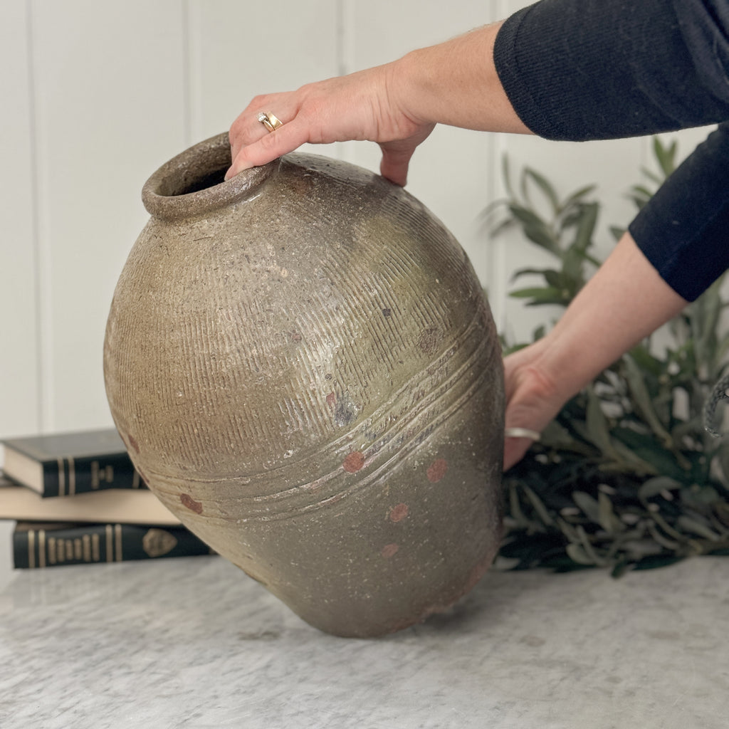 Vintage Olive Green Pottery Jar. – Oliver and Rust
